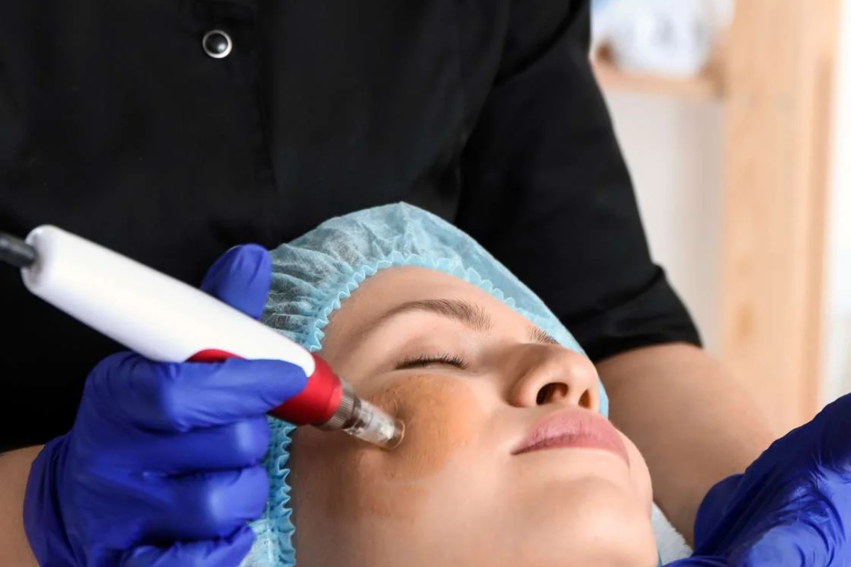 Aqua Glow Dermal Infusion - Dr Vrushali Shinde | Best Aesthetic Skin Clinic